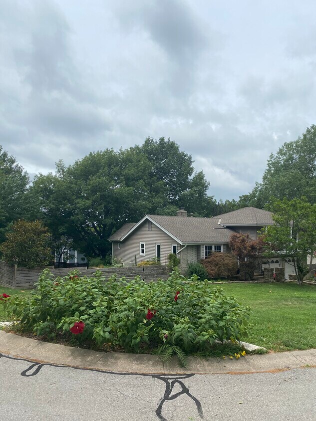 12501 W 52nd St, Shawnee, KS 66216 - House Rental in Shawnee, KS ...
