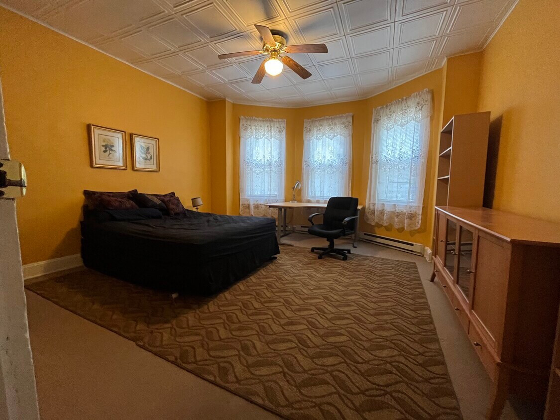 4207 Euclid Ave Unit Room 2C, Baltimore, MD 21229 - Apartments in ...