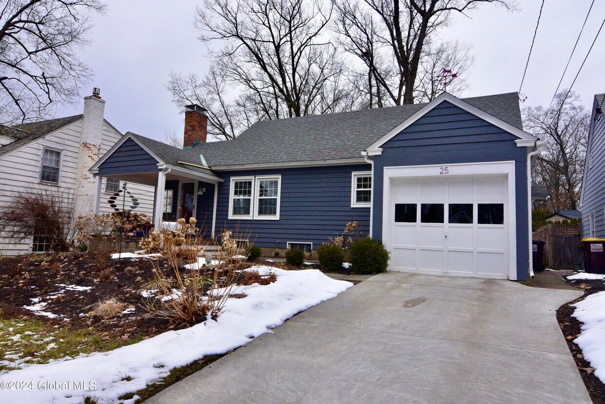 25 Lefferts St, Saratoga Springs, NY 12866 - House Rental in Saratoga ...