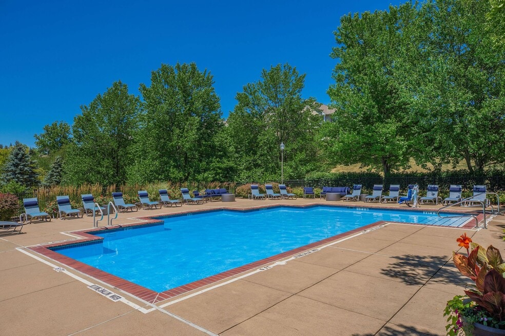 Apartments for Rent with Gym/Fitness Center Near Lebanon Crest ...