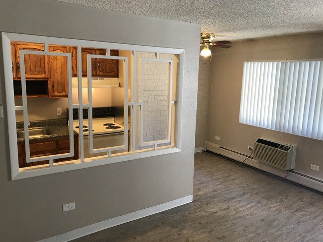 Zuni Plaza Apartments - Denver, CO | Apartments.com