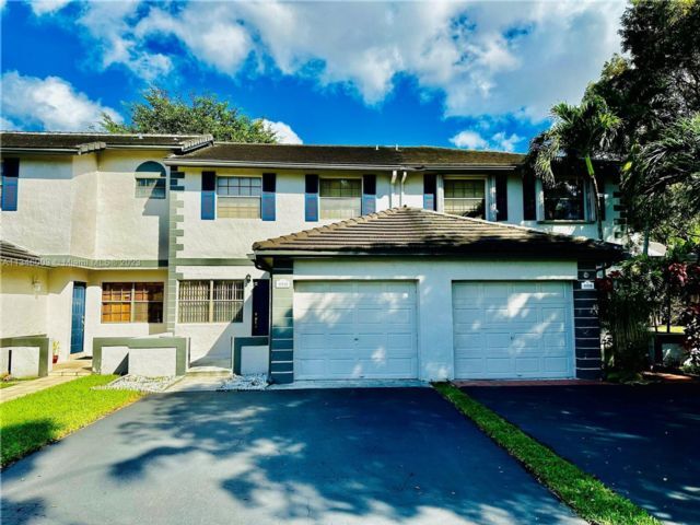 1113 SW 154th Pl, Miami, FL 33185 - House Rental in Miami, FL | Apartments.com