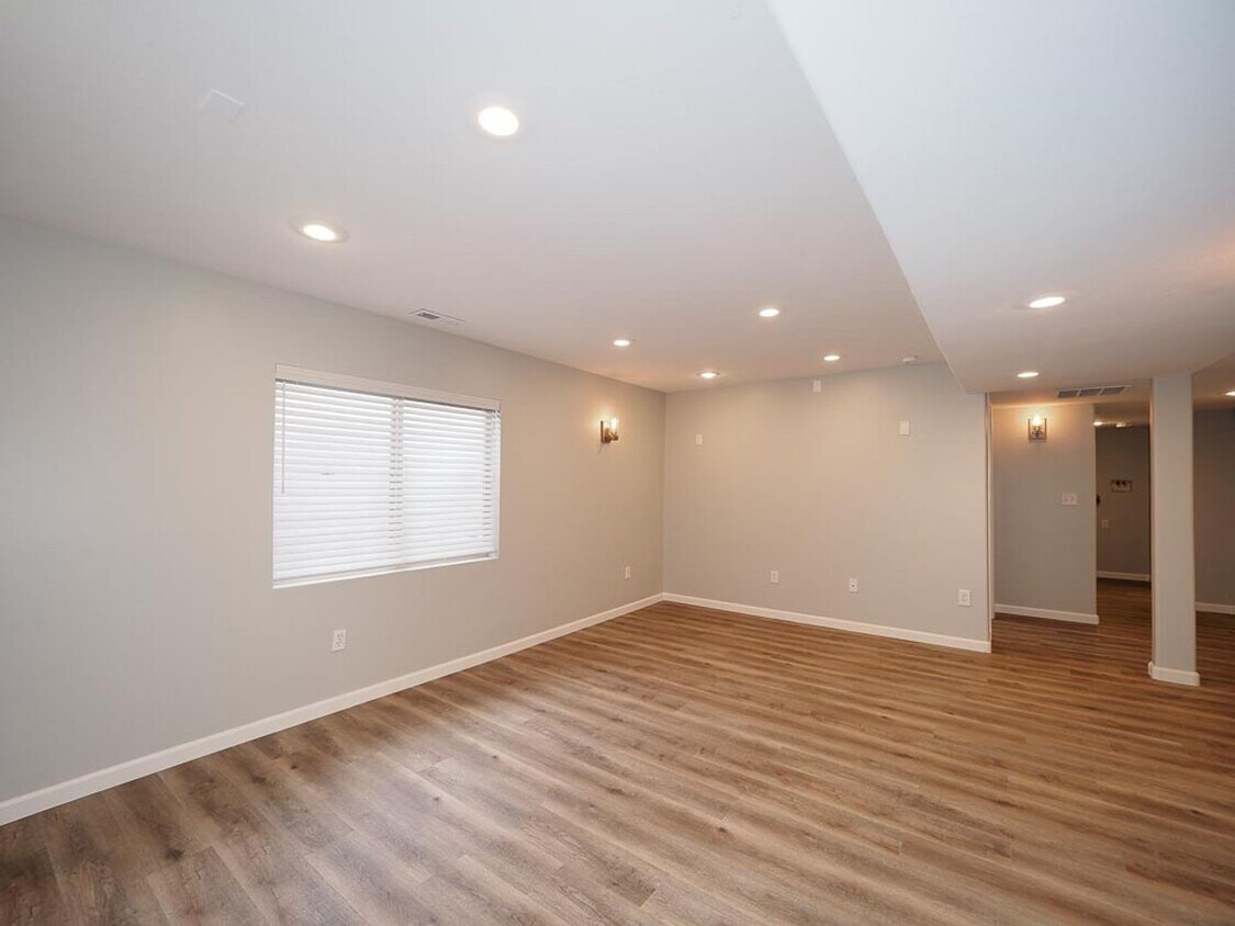 1784 Ridge Point Dr Unit 1784 B, West Point, UT 84015 - Room for Rent ...