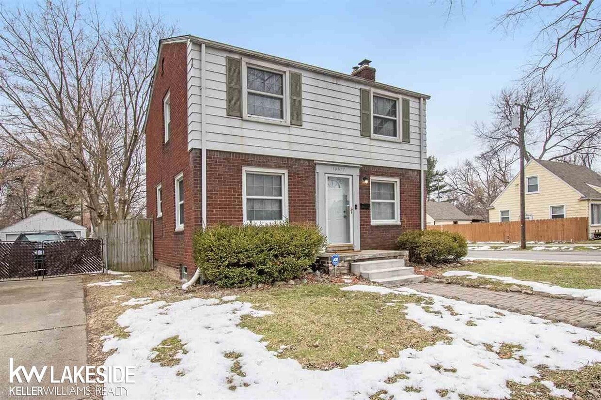 19377 Garfield, Redford Charter Township, MI 48240 - House Rental in ...