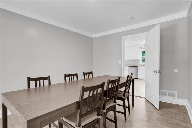 5440 Tilly Mill Rd, Dunwoody, GA 30338 - House Rental in Dunwoody, GA ...