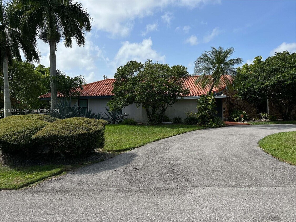 10725 SW 133rd Terrace, Miami, FL 33176 - House Rental in Miami, FL ...