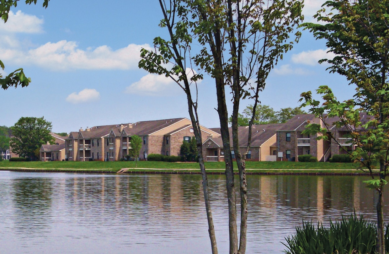 Sunlake at Edgewater Apartments - 2500 Lakefront Dr Huntsville, AL ...