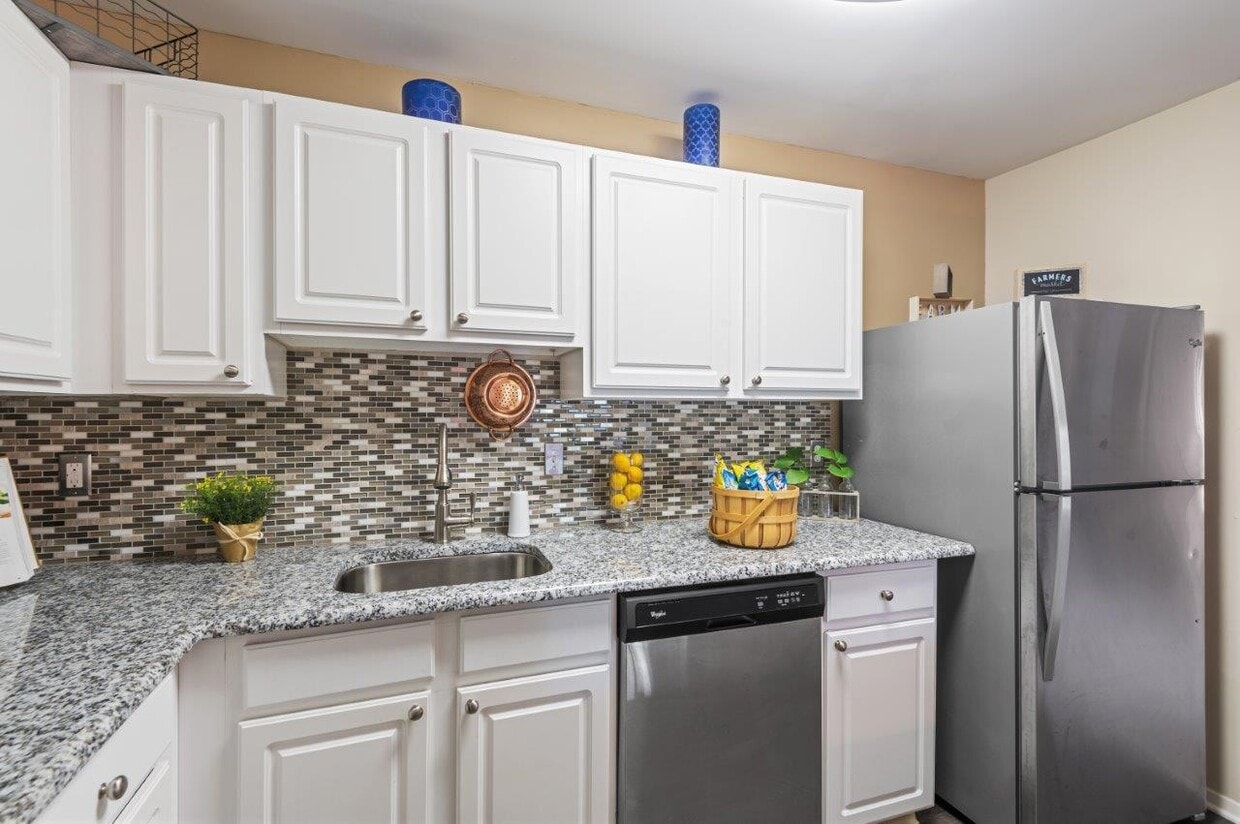 Silver Spring Station Apartment Homes - 1 Durban Ct Baltimore, MD 21236 ...