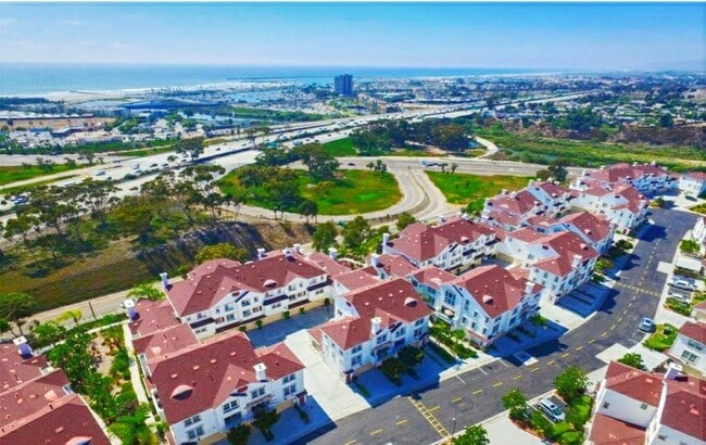 810 Harbor Cliff Way, Oceanside, CA 92054 - Townhome Rentals in ...