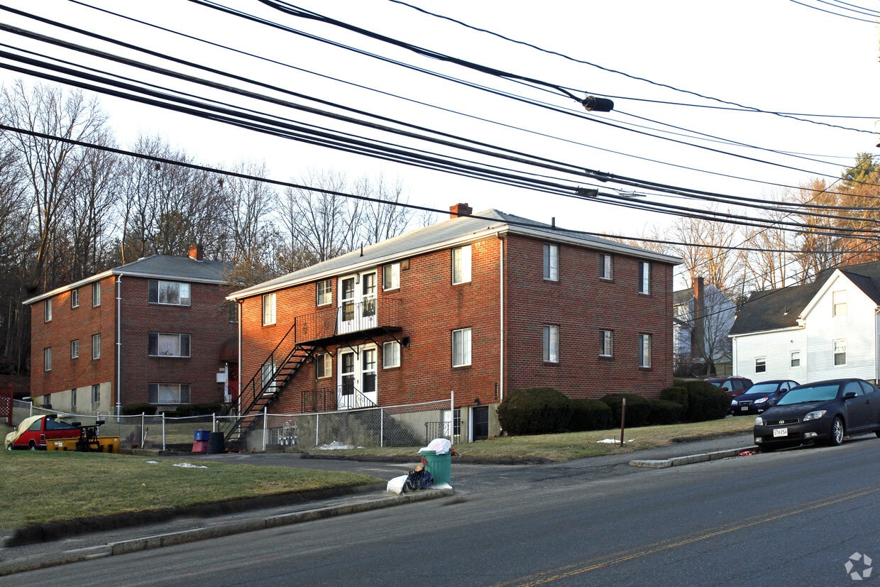 1122-1128 Main St, Waltham, MA 02453 - Apartments in Waltham, MA | Apartments.com