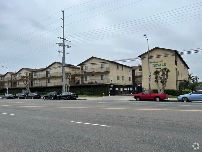 Harbor Gateway North Apartments for Rent with Hardwood Floors - Gardena ...