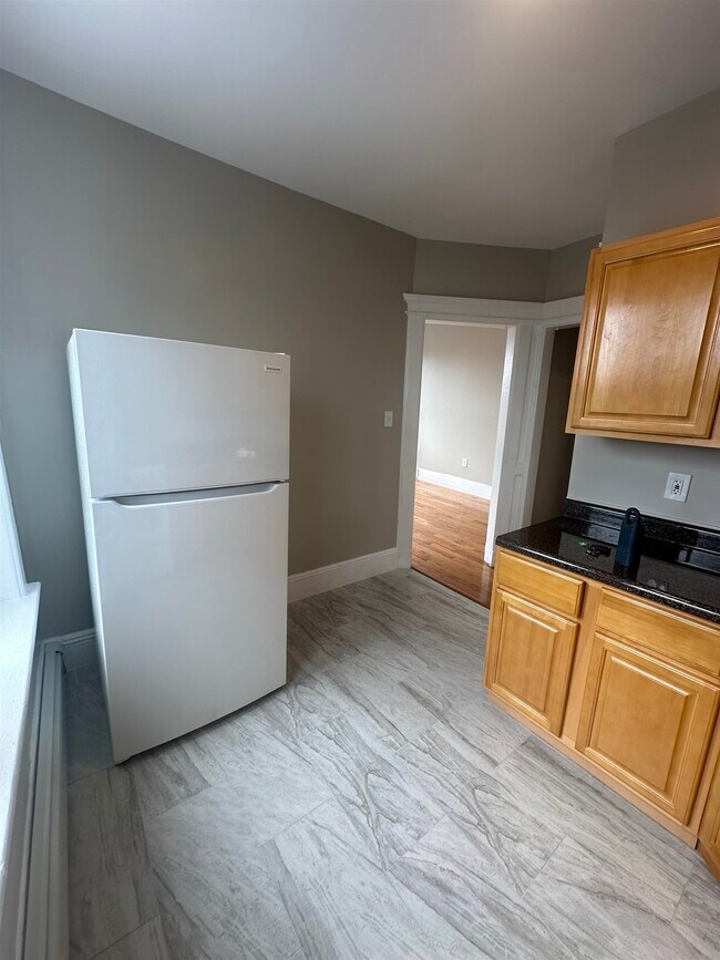12 Bond St Unit 7, Jersey City, NJ 07306 - Condo for Rent in Jersey ...