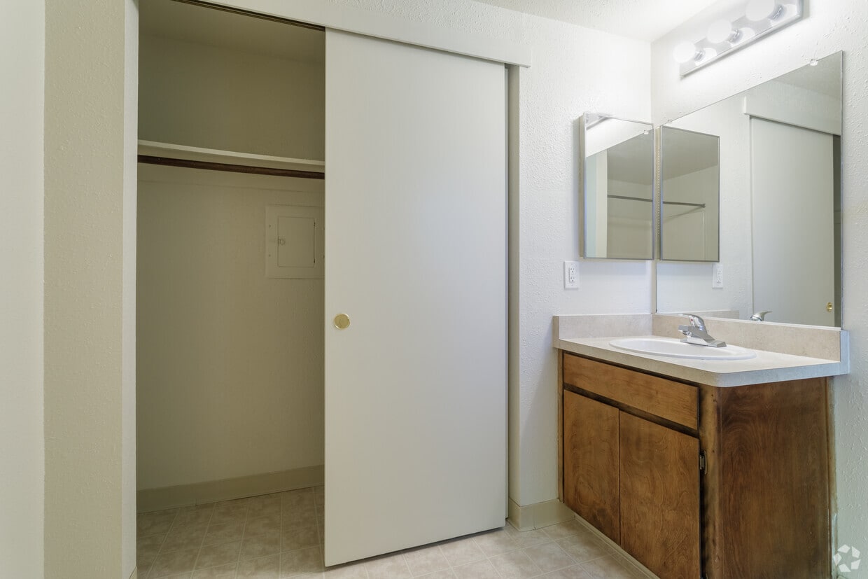 Westpark Plaza - 920 W 4th Ave Chico, CA 95926 | Apartments.com