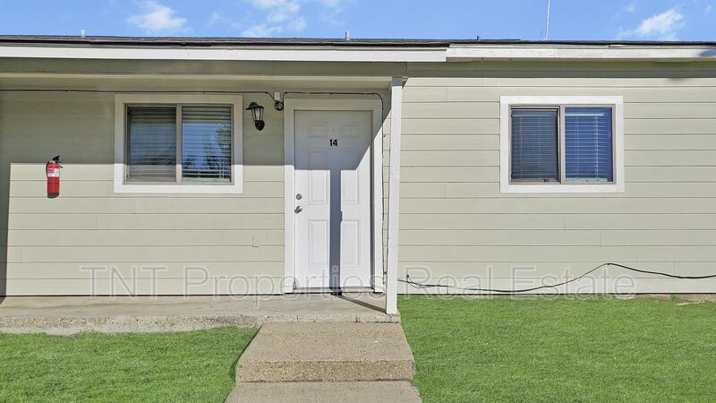 204 Jennifer St Unit B, Hearne, TX 77859 - Condo for Rent in Hearne, TX ...