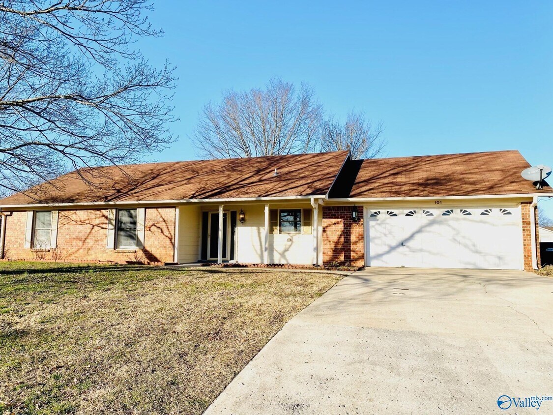 101 Lineberry Cir, Meridianville, AL 35759 - House Rental in ...