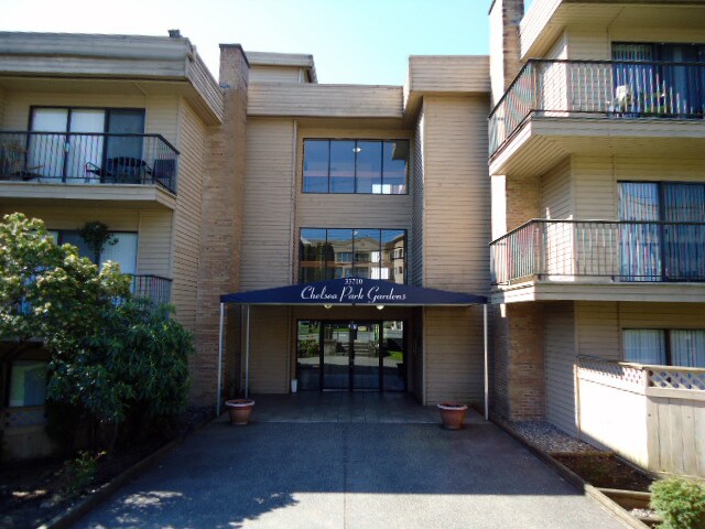 Chelsea Park Gardens Apartments - 33710 Marshall Rd Abbotsford, BC ...