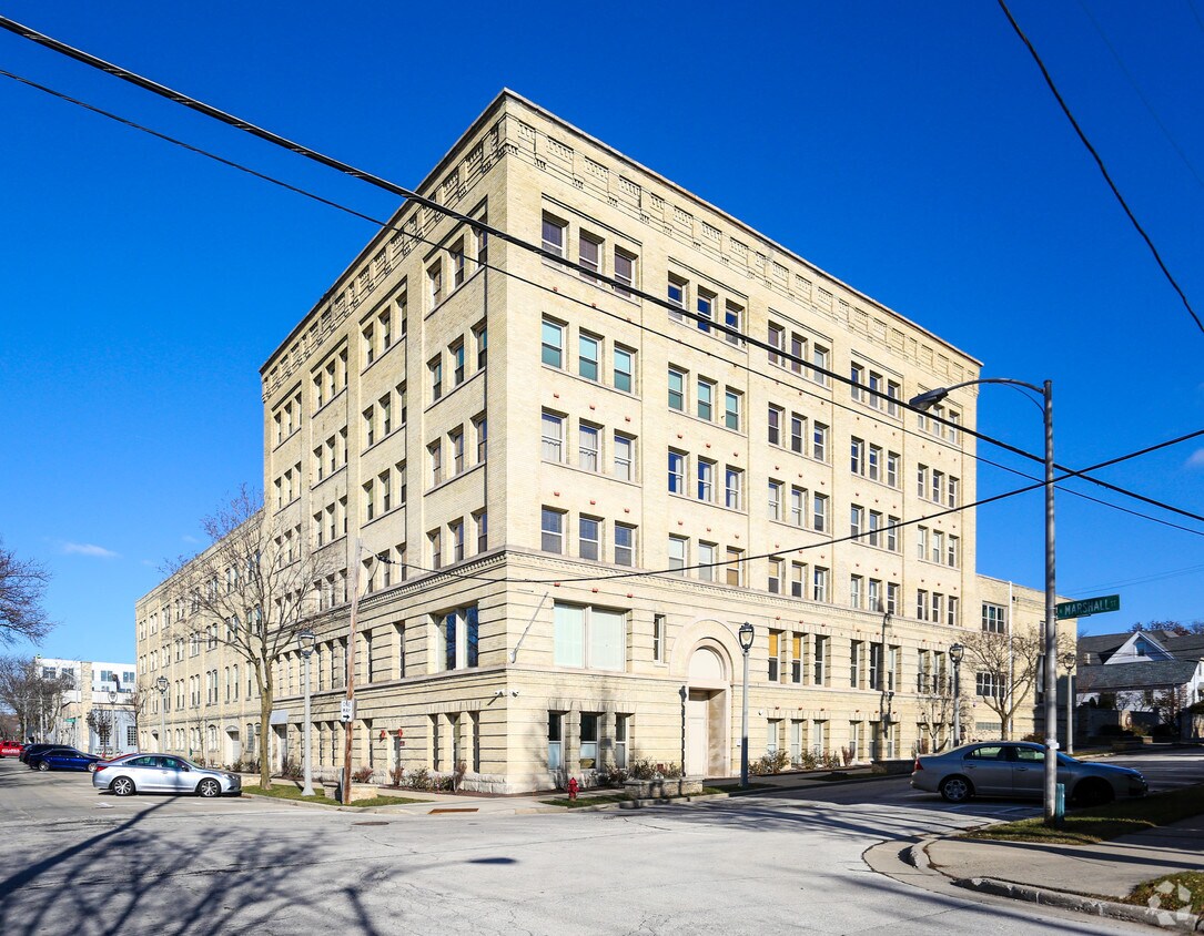 Western Leather Lofts - Apartments in Milwaukee, WI | Apartments.com
