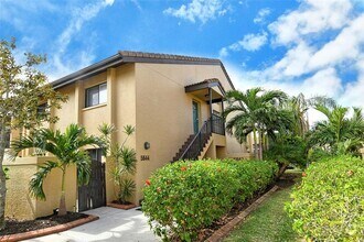 Colonial Terrace Apartments for Rent with a Garage - Sarasota, FL ...