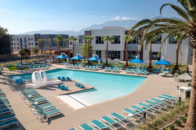 Homecoming At The Resort - Apartments in Rancho Cucamonga, CA ...