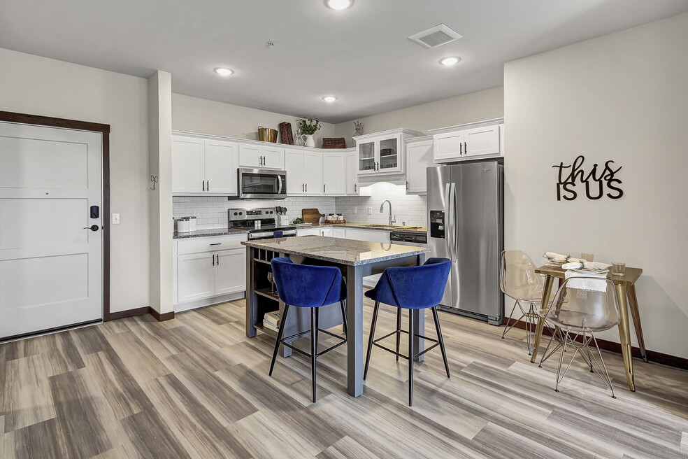 Apartments for Rent with a Swimming Pool Near Brooklyn Meadows ...