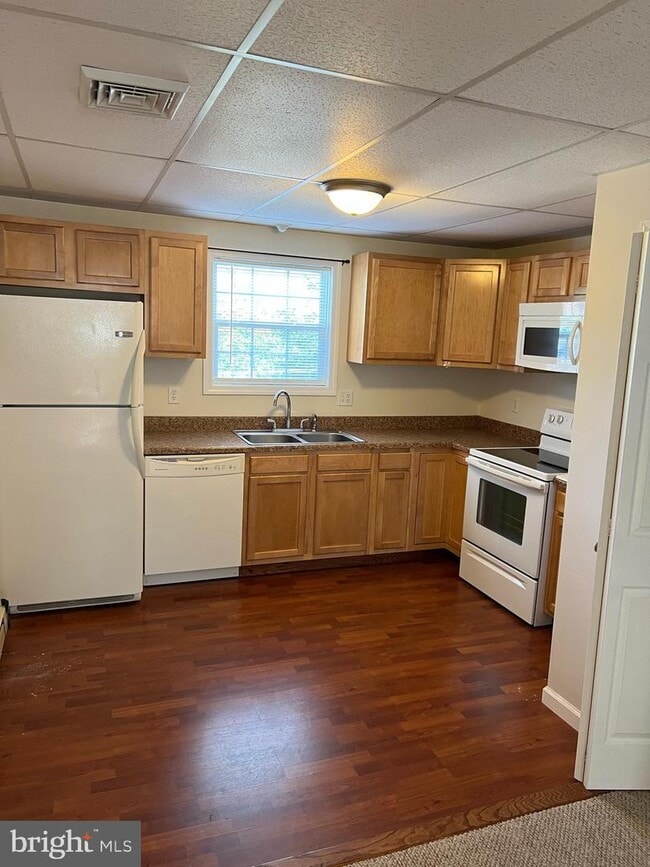 13806 Oakleaf Dr SW, La Vale, MD 21502 - Room for Rent in La Vale, MD ...