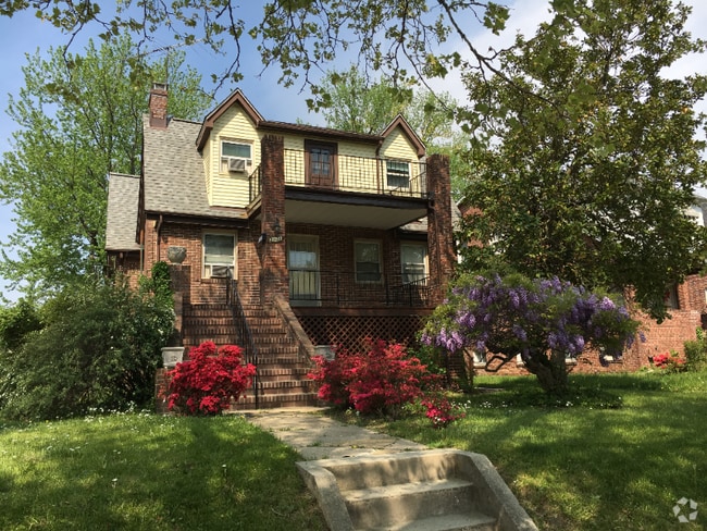 Northway Apartments for Rent with Hardwood Floors - Baltimore, MD ...