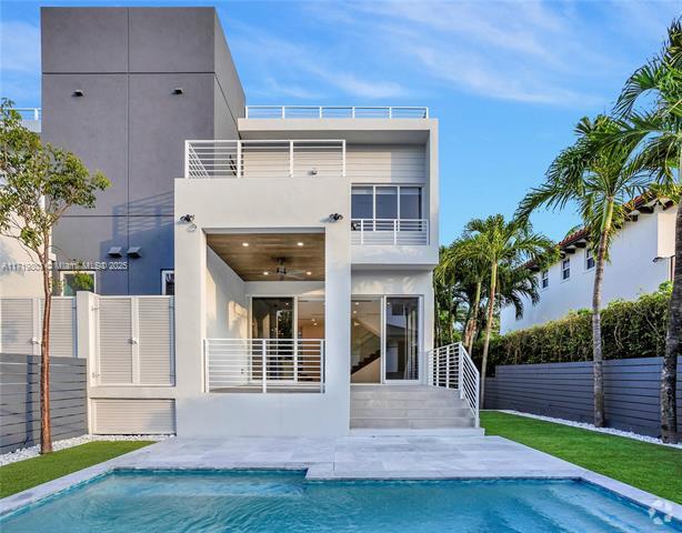 Village of Key Biscayne Apartments for Rent with High Ceilings - Key ...