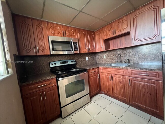 15600 NW 7Th Ave Unit 806, Miami, FL 33169 - Condo for Rent in Miami ...