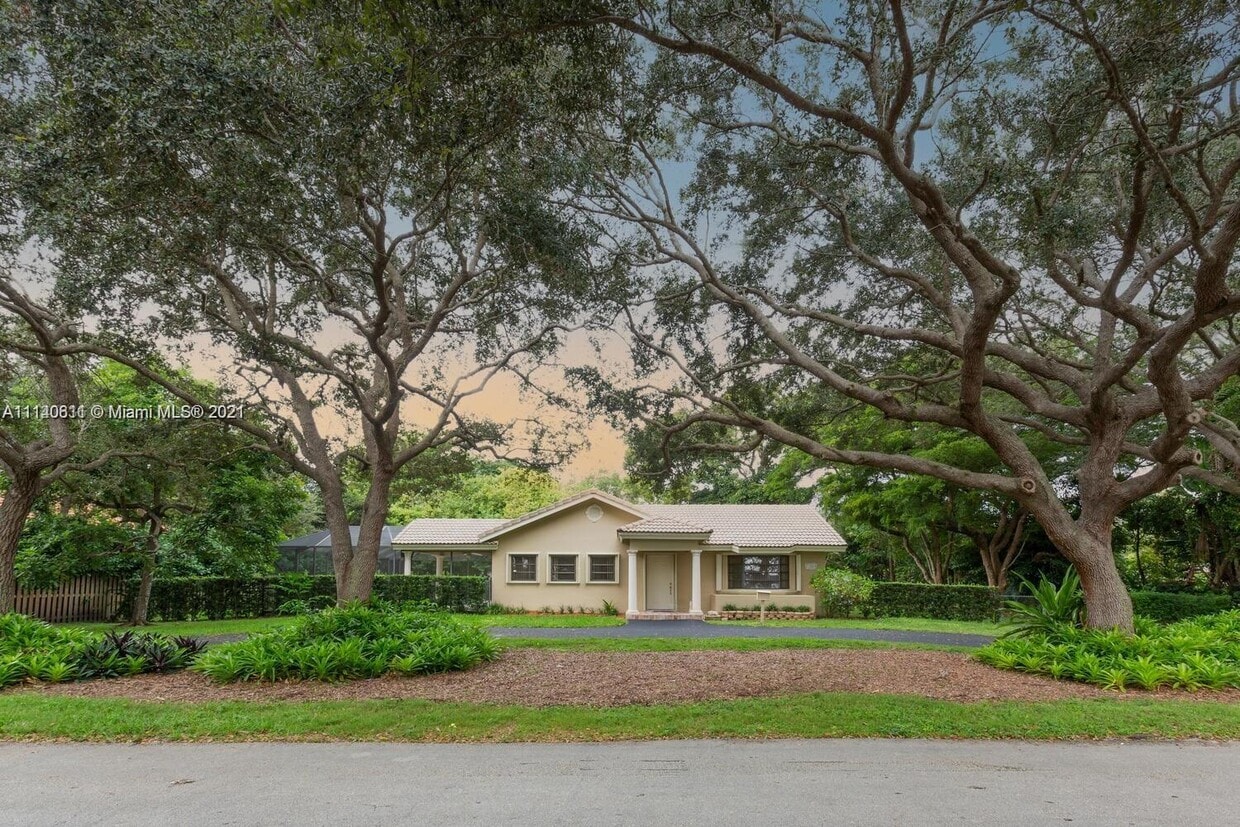 12820 SW 80th Ave, Miami, FL 33156 - House Rental in Miami, FL ...