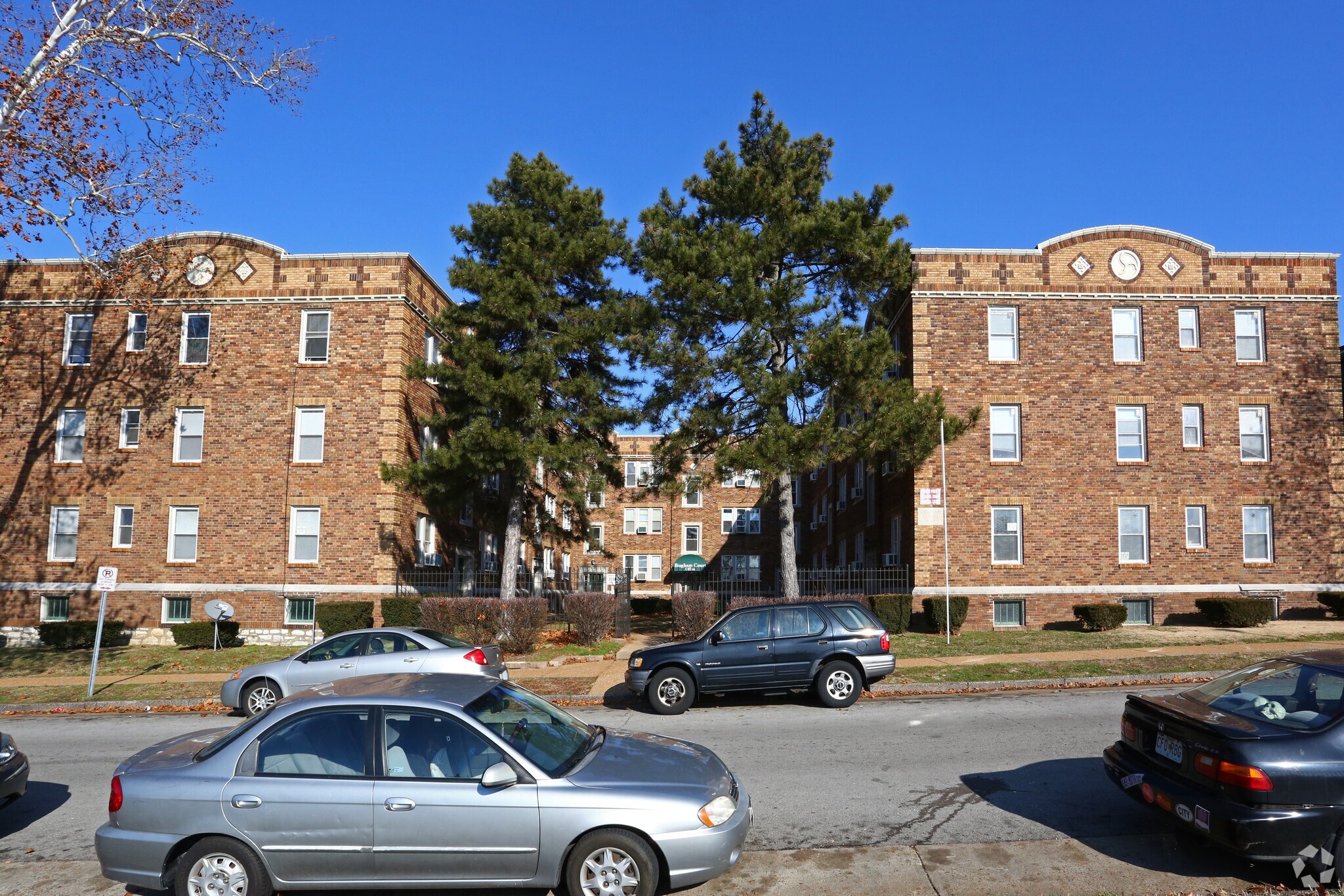 Bingham Court - 3531-3543 Bingham Ave Saint Louis, MO 63111 ...