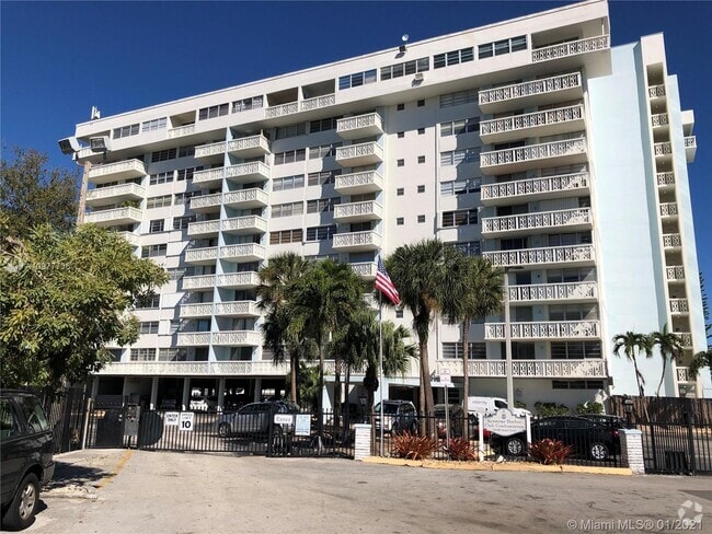 Keystone Point Venetian Apartments for Rent - North Miami, FL - 12 ...