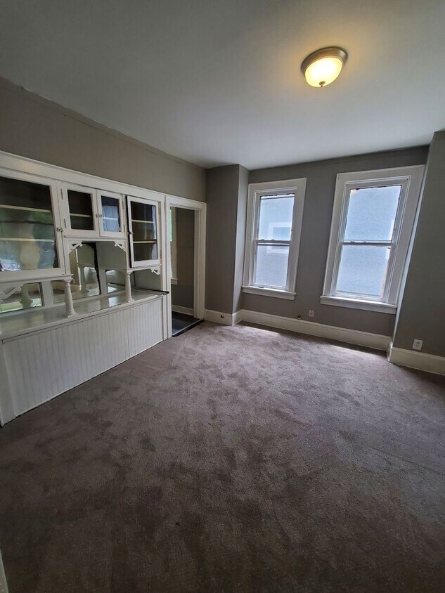 3934 N 19th Pl. Unit 3934 (Lower), Milwaukee, WI 53206 - Room for Rent ...