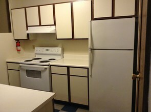 The Courtyard on Randolph Rentals - Champaign, IL | Apartments.com