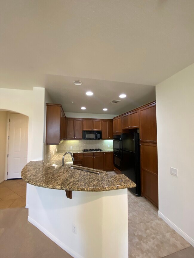 1721 S Hill Rd Unit 7-204, Ventura, CA 93003 - Condo for Rent in ...