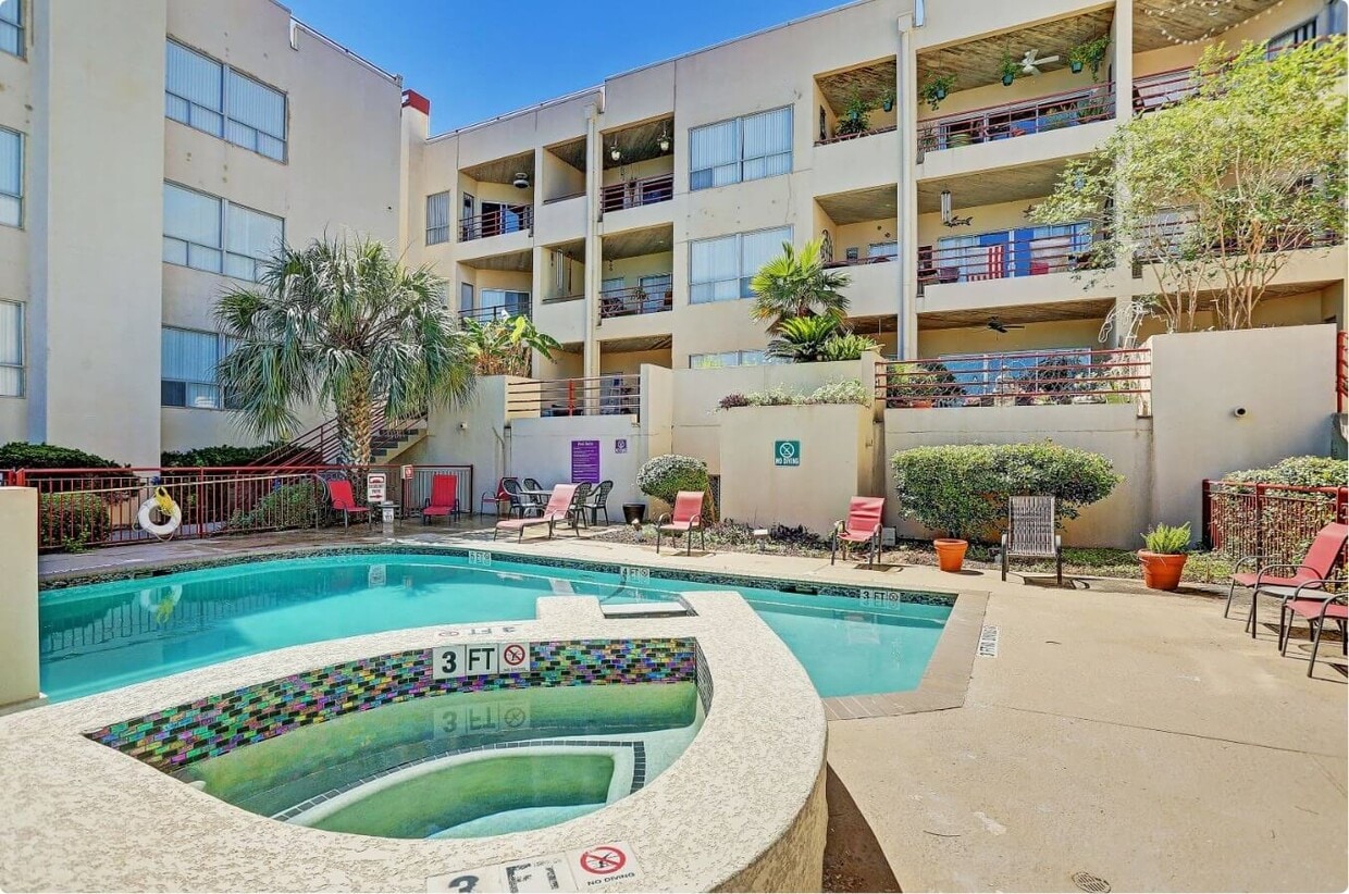 Legend Point Condominiums - 1300 Marina Bay Dr Kemah, TX 77565 ...