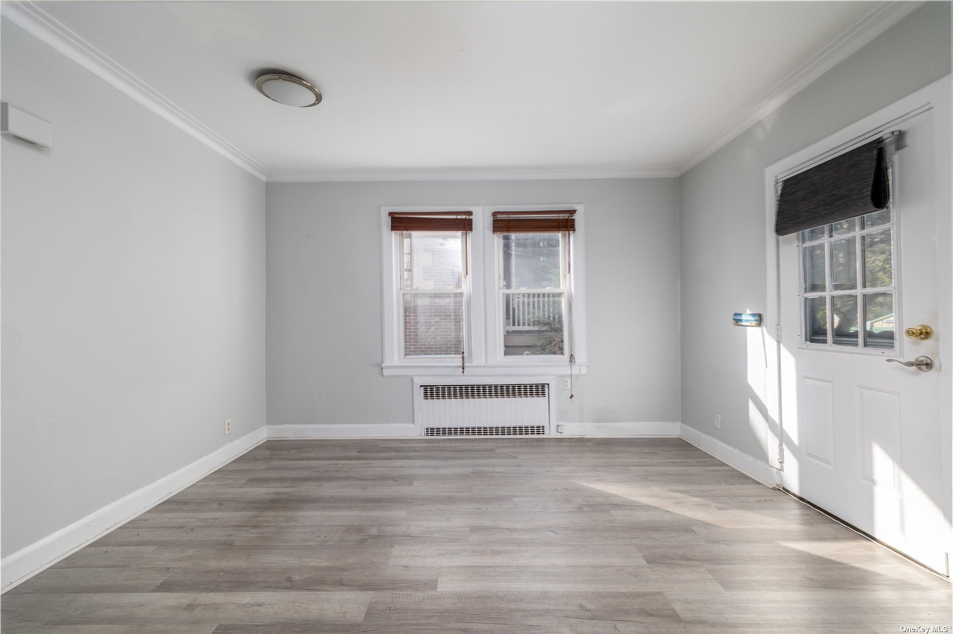 359 E Chester St Unit Rear, Long Beach, NY 11561 - Room for Rent in ...