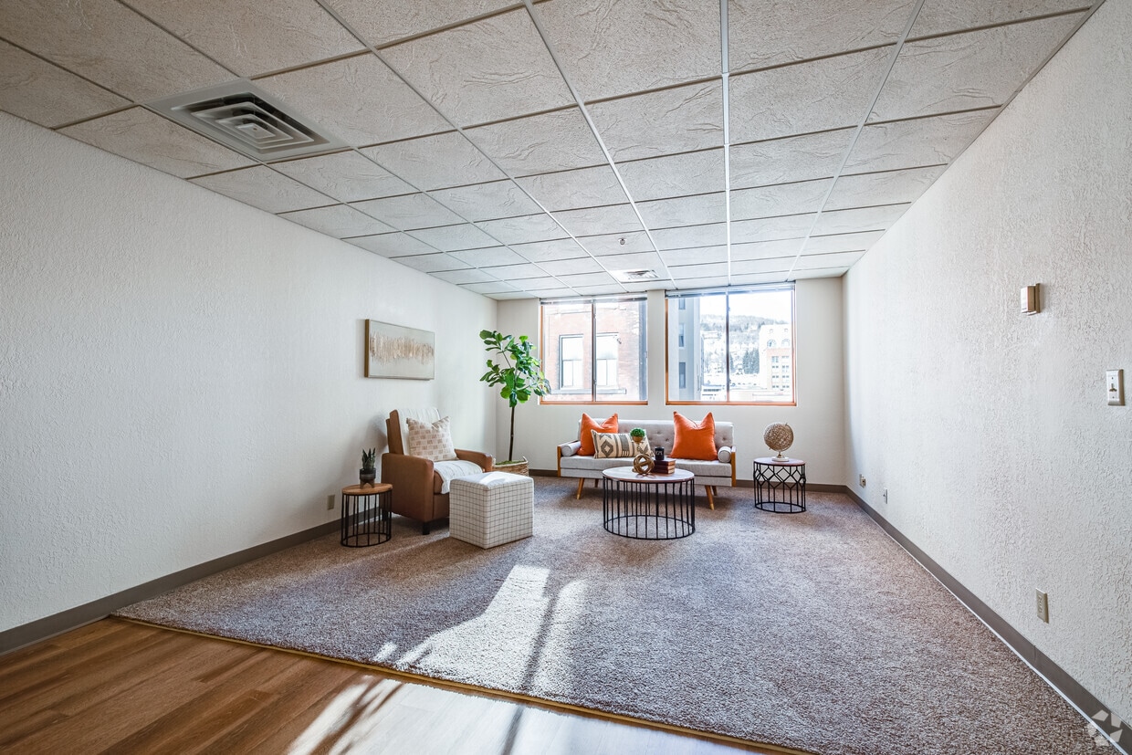 The Harbours - 300 W Michigan St Duluth, MN 55802 | Apartments.com