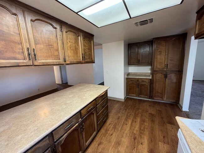 2635 E Norman Ave, Visalia, CA 93292 - House Rental in Visalia, CA | Apartments.com