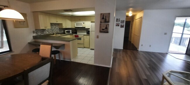 1004 SE 8th St Unit 201, Cape Coral, FL 33990 - Condo for Rent in Cape ...