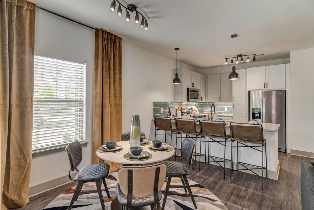 The Hadley Riverside - 6032 Travertine Ln Fort Worth, TX 76137 ...