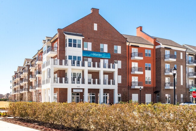 Park Place Estates Apartments for Rent with High Ceilings - Frisco, TX ...