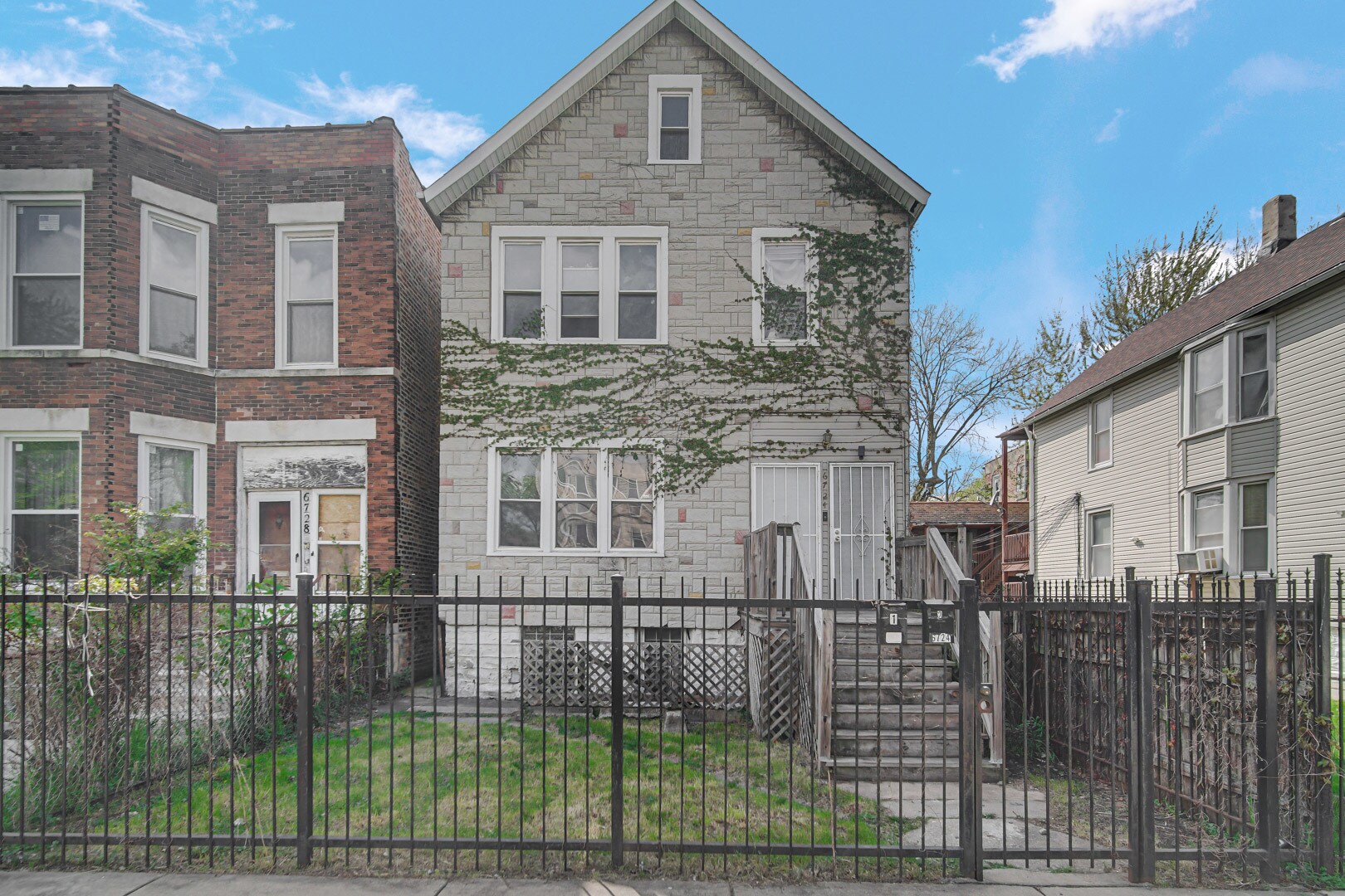 6724 S St Lawrence Ave, Chicago, IL 60637 - House Rental in Chicago, IL ...