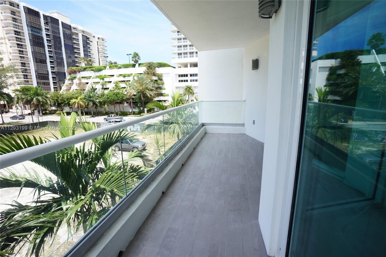 6362 Collins Ave Unit 304, Miami Beach, FL 33141 - Condo for Rent in Miami Beach, FL ...