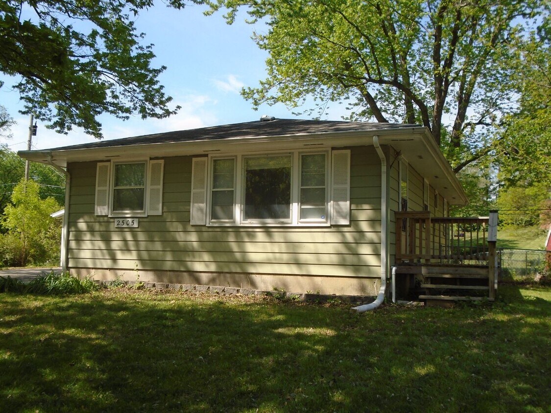 2505 Church Cir, Manhattan, KS 66502 - House Rental in Manhattan, KS ...