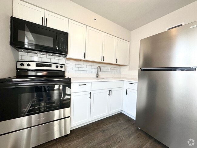 St Louis Hills Estates Apartments for Rent with Extra Storage - Saint ...