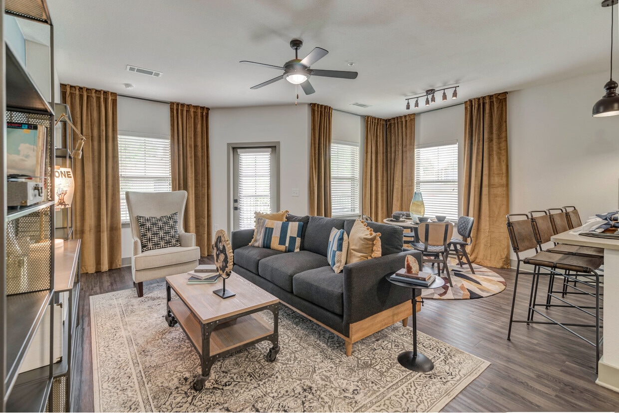 The Hadley Riverside - 6032 Travertine Ln Fort Worth, TX 76137 ...