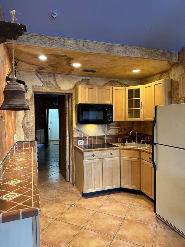 6850 SW 1st St Unit #A, Miami, FL 33144 - 6850 SW 1st St Miami, FL ...