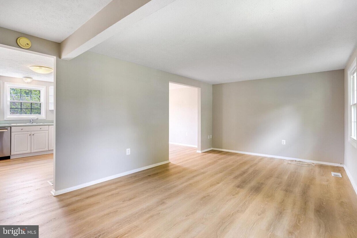 9825 Brightlea Dr, Vienna, VA 22181 - House Rental in Vienna, VA ...