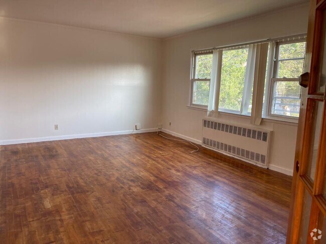 Apartments for Rent in Rosedale NY - 18 Rentals | Apartments.com