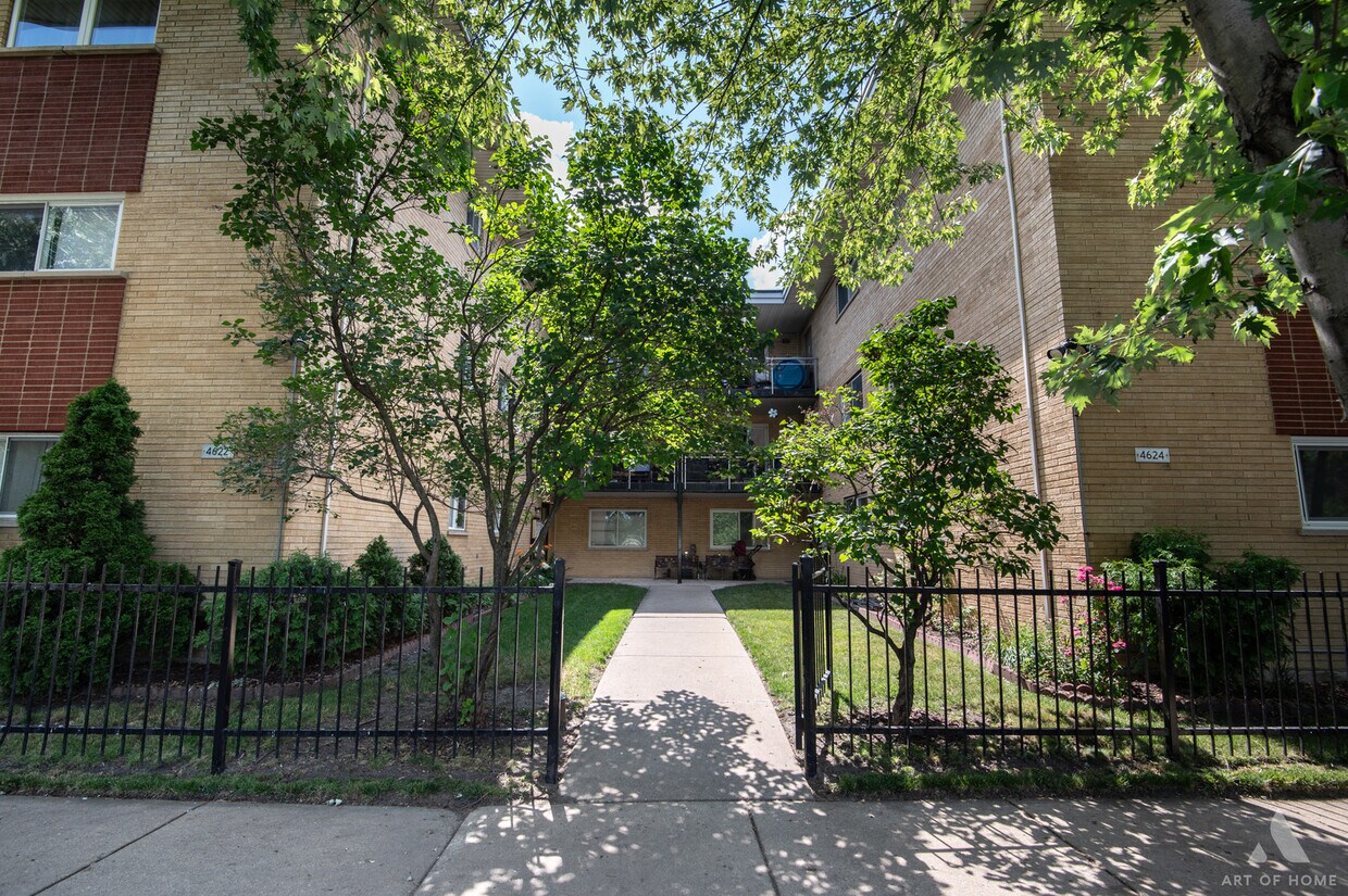 4624 River Rd Unit 1B, Schiller Park, IL 60176 - Condo for Rent in ...